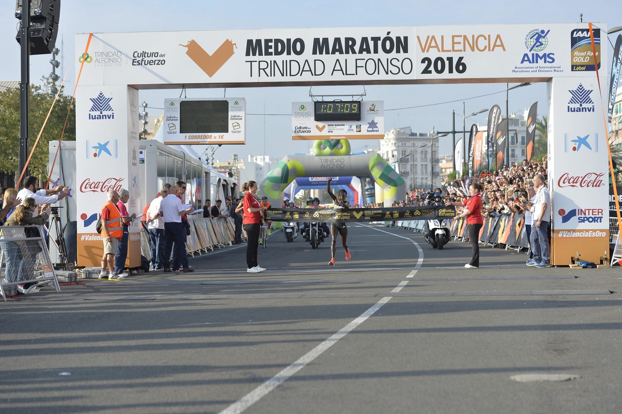 El 26 Medio Maratón Valencia estrena su Etiqueta Oro con récord ...